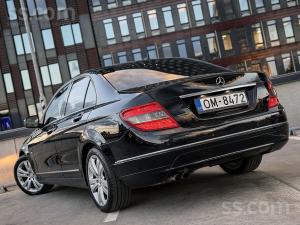 Черный Мерседес Ц 200 2008 в Рига, объемом двигателя 2.10 л и пробегом 222 тыс. км за 4750 €, фото 4 на AUTOMOTO.COM.LV