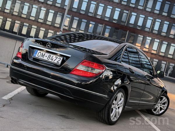 Black Mercedes-Benz C 200 2008 in Riga, with an engine capacity of 2.10 L and mileage of 222 thousand km for 4750 €, photo 6 on AUTOMOTO.COM.LV