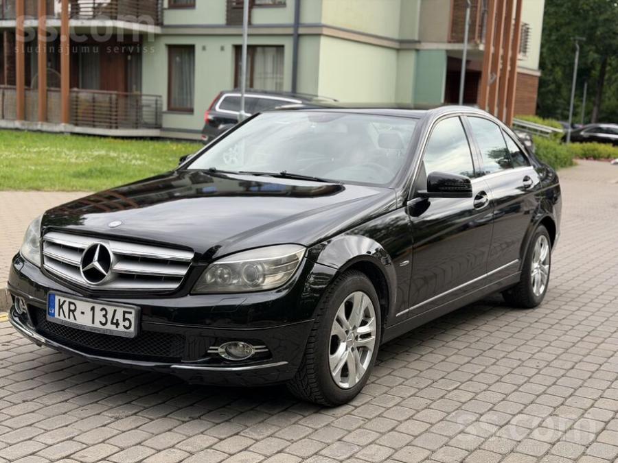 Melns Mercedes-Benz C 200 2008 Rīga, ar dzinēja tilpumu 2.20 L un nobraukumu 328 tūkst. km par 4850 €, foto 1 vietnē AUTOMOTO.COM.LV