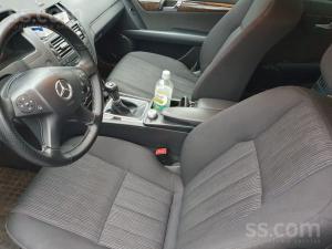 Melns Mercedes-Benz C 200 2008 Jelgava, ar dzinēja tilpumu 2.20 L un nobraukumu 190 tūkst. km par 5800 €, foto 7 vietnē AUTOMOTO.COM.LV