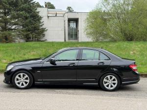 Melns Mercedes-Benz C 200 2008 Šauļi, ar dzinēja tilpumu 1.80 L un nobraukumu 227 tūkst. km par 6400 €, foto 4 vietnē AUTOMOTO.COM.LV