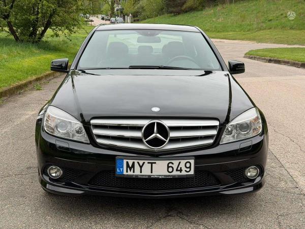 Black Mercedes-Benz C 200 2008 in Siauliai, with an engine capacity of 1.80 L and mileage of 227 thousand km for 6400 €, photo 10 on AUTOMOTO.COM.LV