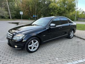 Black Mercedes-Benz C 200 2008 in Riga, with an engine capacity of 2.10 L and mileage of 325 thousand km for 5100 €, photo 13 on AUTOMOTO.COM.LV