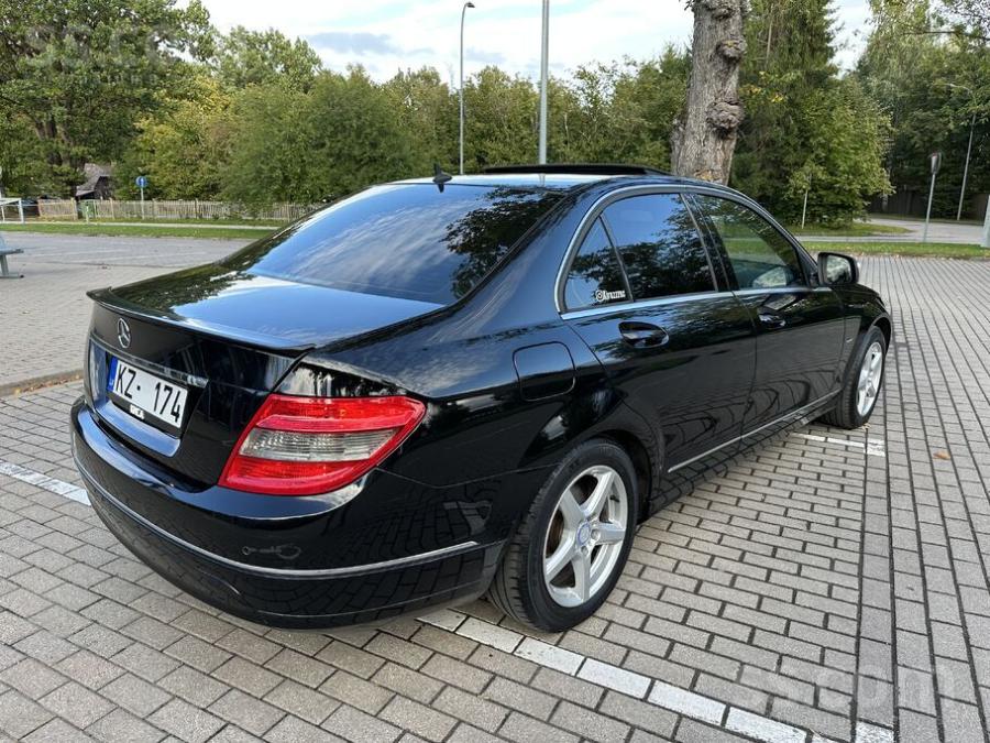 Black Mercedes-Benz C 200 2008 in Riga, with an engine capacity of 2.10 L and mileage of 325 thousand km for 5100 €, photo 16 on AUTOMOTO.COM.LV