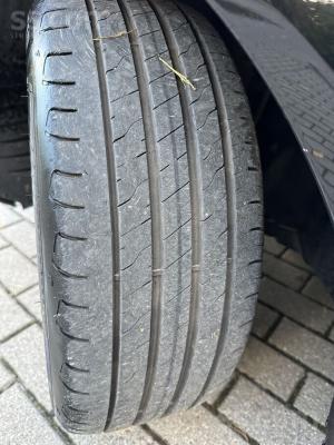 Black Mercedes-Benz C 200 2008 in Riga, with an engine capacity of 2.10 L and mileage of 325 thousand km for 5100 €, photo 19 on AUTOMOTO.COM.LV