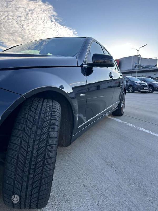 Melns Mercedes-Benz C 200 2009 Viļņa, ar dzinēja tilpumu 2.15 L un nobraukumu 307 tūkst. km par 5100 €, foto 3 vietnē AUTOMOTO.COM.LV