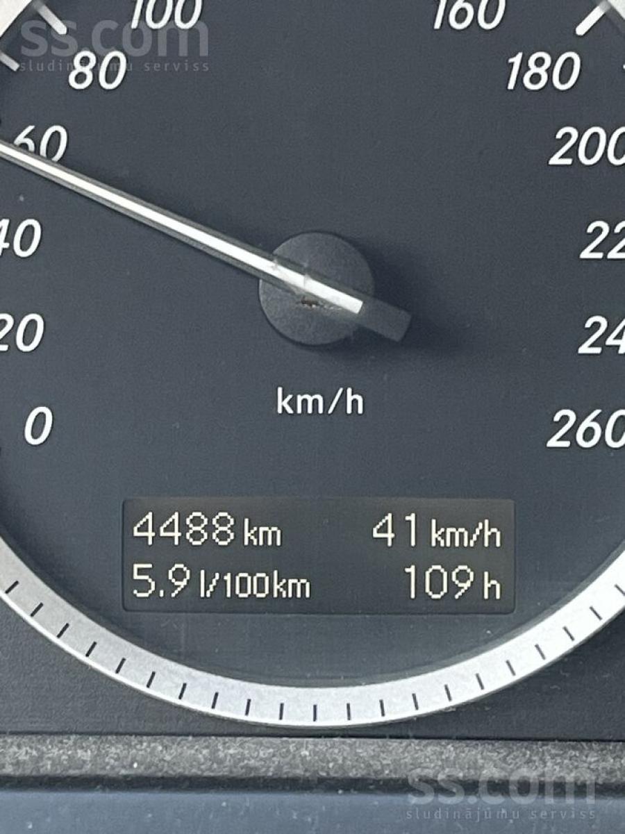 Melns Mercedes-Benz C 200 2009 Rīga, ar dzinēja tilpumu 2.20 L un nobraukumu 299 tūkst. km par 3500 €, foto 5 vietnē AUTOMOTO.COM.LV