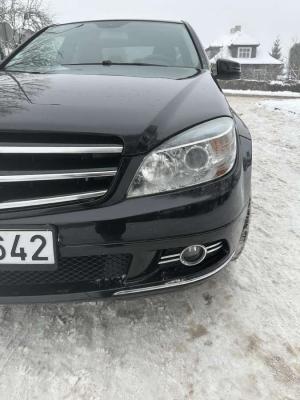 Melns Mercedes-Benz C 200 2010 Tauragė, ar dzinēja tilpumu 2.10 L un nobraukumu 275 tūkst. km par 4500 €, foto 5 vietnē AUTOMOTO.COM.LV