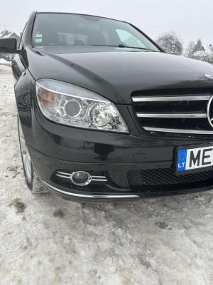 Melns Mercedes-Benz C 200 2010 Tauragė, ar dzinēja tilpumu 2.10 L un nobraukumu 275 tūkst. km par 4500 €, foto 6 vietnē AUTOMOTO.COM.LV