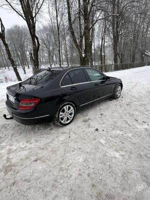 Melns Mercedes-Benz C 200 2010 Tauragė, ar dzinēja tilpumu 2.10 L un nobraukumu 275 tūkst. km par 4500 €, foto 13 vietnē AUTOMOTO.COM.LV
