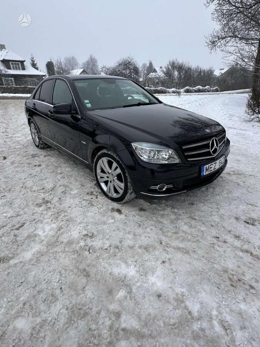 Melns Mercedes-Benz C 200 2010 Tauragė, ar dzinēja tilpumu 2.10 L un nobraukumu 275 tūkst. km par 4500 €, foto 15 vietnē AUTOMOTO.COM.LV
