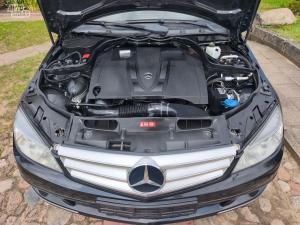 Black Mercedes-Benz C 200 2010 in Utena, with an engine capacity of 2.10 L and mileage of 274 thousand km for 4600 €, photo  on AUTOMOTO.COM.LV