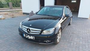 Black Mercedes-Benz C 200 2011 in Trakai, with an engine capacity of 2.00 L and mileage of 320 thousand km for 3500 €, photo 4 on AUTOMOTO.COM.LV