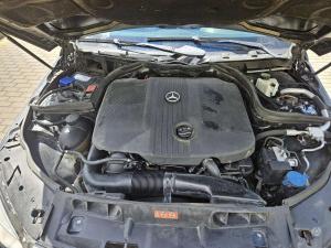 Melns Mercedes-Benz C 200 2011 Viļņa, ar dzinēja tilpumu 2.15 L un nobraukumu 279 tūkst. km par 3150 €, foto 17 vietnē AUTOMOTO.COM.LV