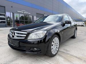 Black Mercedes-Benz C 200 2011 in Panevezys, with an engine capacity of 2.14 L and mileage of 273 thousand km for 4900 €, photo 4 on AUTOMOTO.COM.LV
