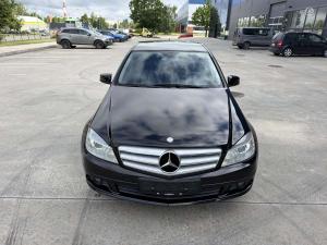 Black Mercedes-Benz C 200 2011 in Panevezys, with an engine capacity of 2.14 L and mileage of 273 thousand km for 4900 €, photo 7 on AUTOMOTO.COM.LV