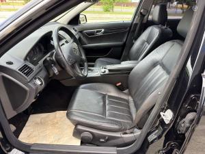 Black Mercedes-Benz C 200 2011 in Panevezys, with an engine capacity of 2.14 L and mileage of 273 thousand km for 4900 €, photo 13 on AUTOMOTO.COM.LV