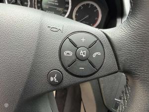 Black Mercedes-Benz C 200 2011 in Panevezys, with an engine capacity of 2.14 L and mileage of 273 thousand km for 4900 €, photo 24 on AUTOMOTO.COM.LV