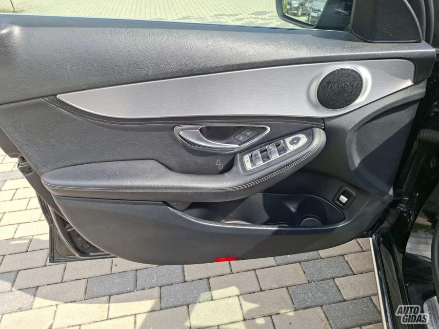Melns Mercedes-Benz C 200 2015 Šauļi, ar dzinēja tilpumu 1.60 L un nobraukumu 236 tūkst. km par 9900 €, foto 17 vietnē AUTOMOTO.COM.LV