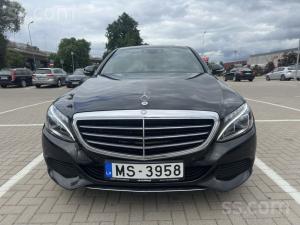 Черный Мерседес Ц 200 2015 в Рига, объемом двигателя 1.60 л и пробегом 239 тыс. км за 13200 €, фото  на AUTOMOTO.COM.LV
