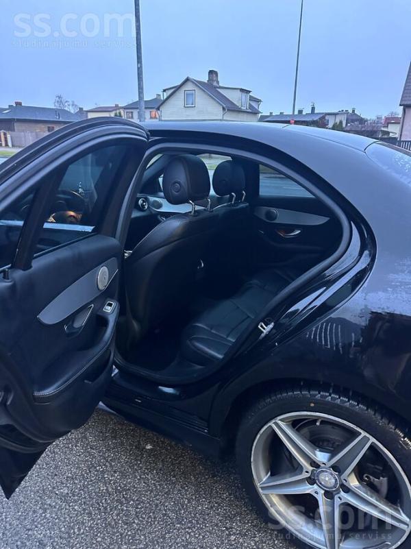 Black Mercedes-Benz C 200 2016 in Liepaja, with an engine capacity of 2.10 L and mileage of 265 thousand km for 18000 €, photo 6 on AUTOMOTO.COM.LV