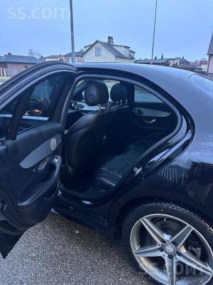 Melns Mercedes-Benz C 200 2016 Liepāja, ar dzinēja tilpumu 2.10 L un nobraukumu 265 tūkst. km par 18000 €, foto 7 vietnē AUTOMOTO.COM.LV