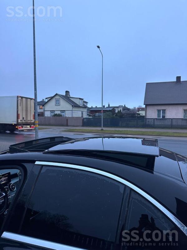 Black Mercedes-Benz C 200 2016 in Liepaja, with an engine capacity of 2.10 L and mileage of 265 thousand km for 18000 €, photo 8 on AUTOMOTO.COM.LV