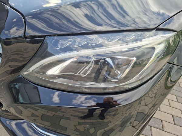 Black Mercedes-Benz C 200 2016 in Siauliai, with an engine capacity of 1.60 L and mileage of 234 thousand km for 9900 €, photo 6 on AUTOMOTO.COM.LV