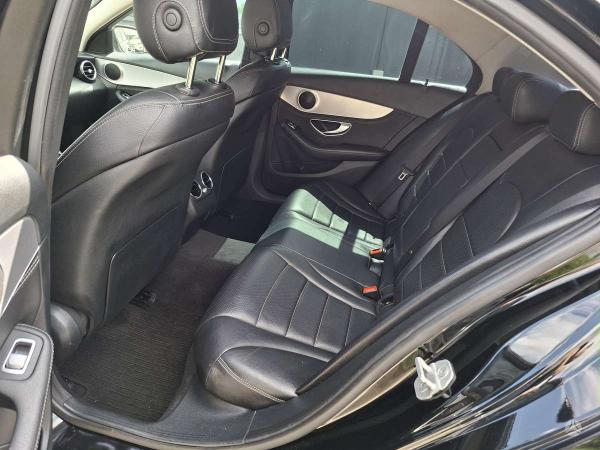 Black Mercedes-Benz C 200 2016 in Siauliai, with an engine capacity of 1.60 L and mileage of 234 thousand km for 9900 €, photo 10 on AUTOMOTO.COM.LV