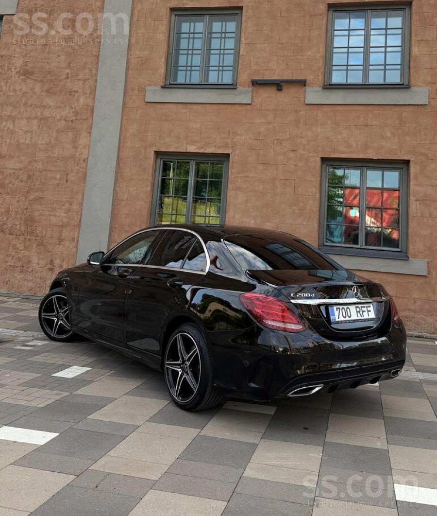 Melns Mercedes-Benz C 200 2016 Tallina, ar dzinēja tilpumu 1.60 L un nobraukumu 155 tūkst. km par 18500 €, foto 5 vietnē AUTOMOTO.COM.LV