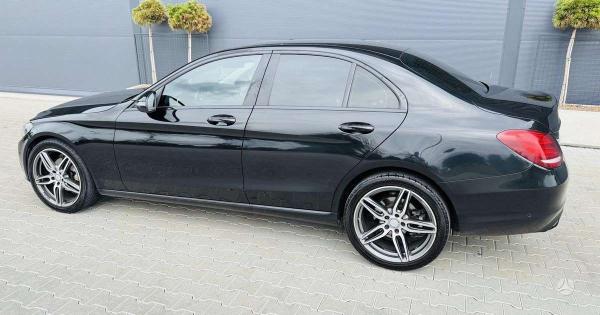 Melns Mercedes-Benz C 200 2017 Šauļi, ar dzinēja tilpumu 1.99 L un nobraukumu 73 tūkst. km par 19500 €, foto 7 vietnē AUTOMOTO.COM.LV