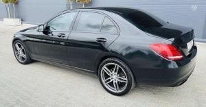 Black Mercedes-Benz C 200 2017 in Siauliai, with an engine capacity of 1.99 L and mileage of 73 thousand km for 19500 €, photo 9 on AUTOMOTO.COM.LV