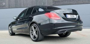 Black Mercedes-Benz C 200 2017 in Siauliai, with an engine capacity of 1.99 L and mileage of 73 thousand km for 19500 €, photo 12 on AUTOMOTO.COM.LV