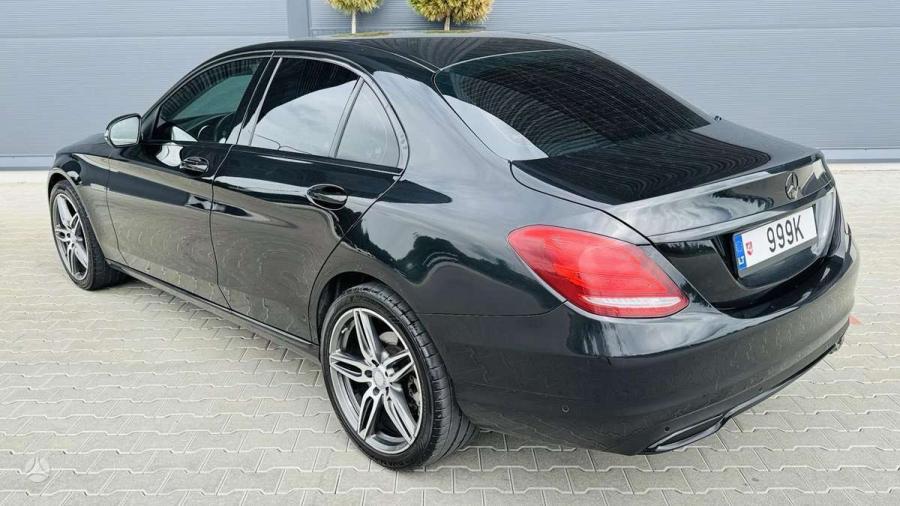 Black Mercedes-Benz C 200 2017 in Siauliai, with an engine capacity of 1.99 L and mileage of 73 thousand km for 19500 €, photo 13 on AUTOMOTO.COM.LV