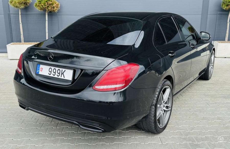 Black Mercedes-Benz C 200 2017 in Siauliai, with an engine capacity of 1.99 L and mileage of 73 thousand km for 19500 €, photo 16 on AUTOMOTO.COM.LV