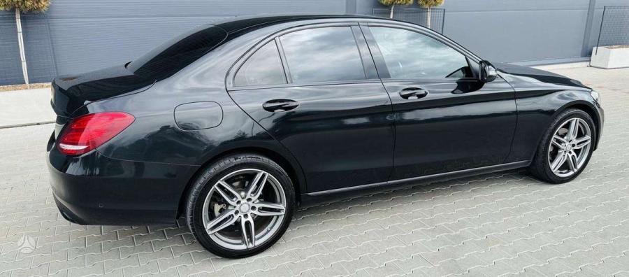 Black Mercedes-Benz C 200 2017 in Siauliai, with an engine capacity of 1.99 L and mileage of 73 thousand km for 19500 €, photo 17 on AUTOMOTO.COM.LV