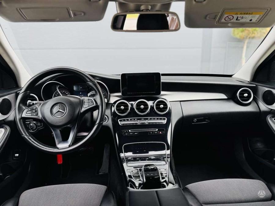 Black Mercedes-Benz C 200 2017 in Siauliai, with an engine capacity of 1.99 L and mileage of 73 thousand km for 19500 €, photo 40 on AUTOMOTO.COM.LV
