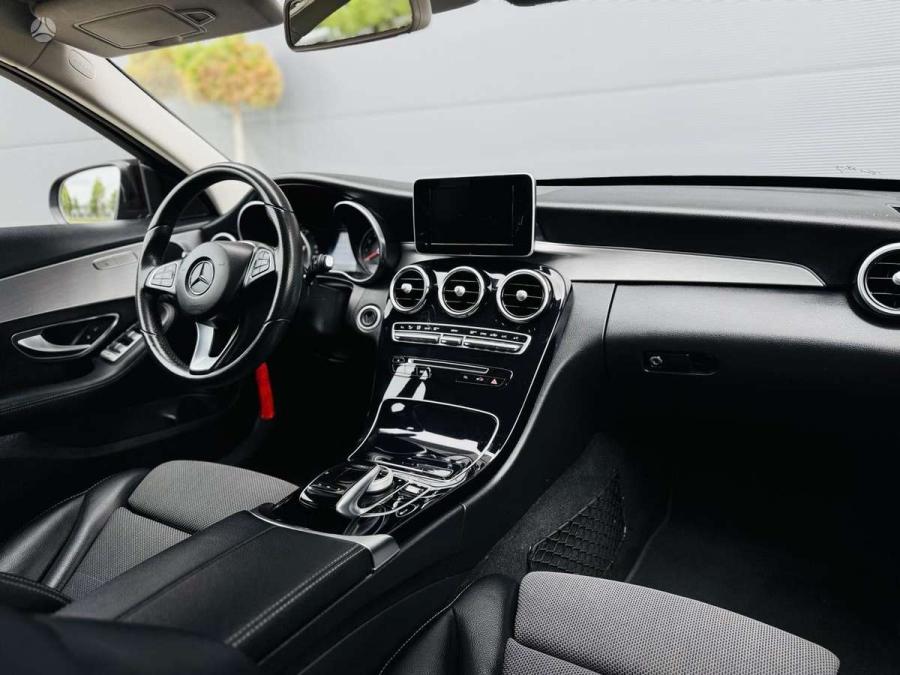Black Mercedes-Benz C 200 2017 in Siauliai, with an engine capacity of 1.99 L and mileage of 73 thousand km for 19500 €, photo 41 on AUTOMOTO.COM.LV