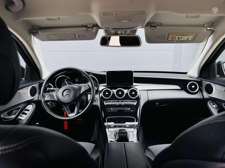 Black Mercedes-Benz C 200 2017 in Siauliai, with an engine capacity of 1.99 L and mileage of 73 thousand km for 19500 €, photo 45 on AUTOMOTO.COM.LV