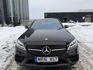 Melns Mercedes-Benz C 200 2019 Viļņa, ar dzinēja tilpumu 1.50 L un nobraukumu 110 tūkst. km par 22900 €, foto 5 vietnē AUTOMOTO.COM.LV