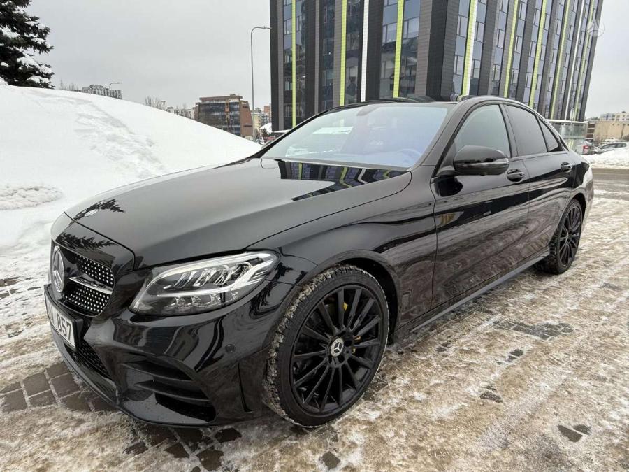 Melns Mercedes-Benz C 200 2019 Viļņa, ar dzinēja tilpumu 1.50 L un nobraukumu 110 tūkst. km par 22900 €, foto 9 vietnē AUTOMOTO.COM.LV