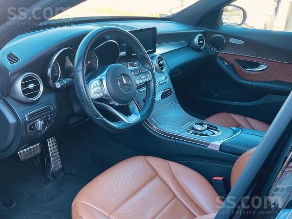 Black Mercedes-Benz C 200 2019 in Ventspils, with an engine capacity of 1.60 L and mileage of 158 thousand km for 18700 €, photo 7 on AUTOMOTO.COM.LV