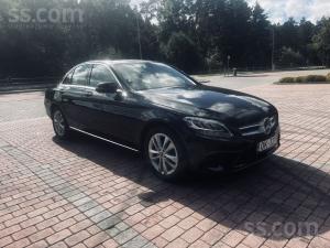 Black Mercedes-Benz C 200 2019 in Ventspils, with an engine capacity of 1.60 L and mileage of 158 thousand km for 18500 €, photo 3 on AUTOMOTO.COM.LV