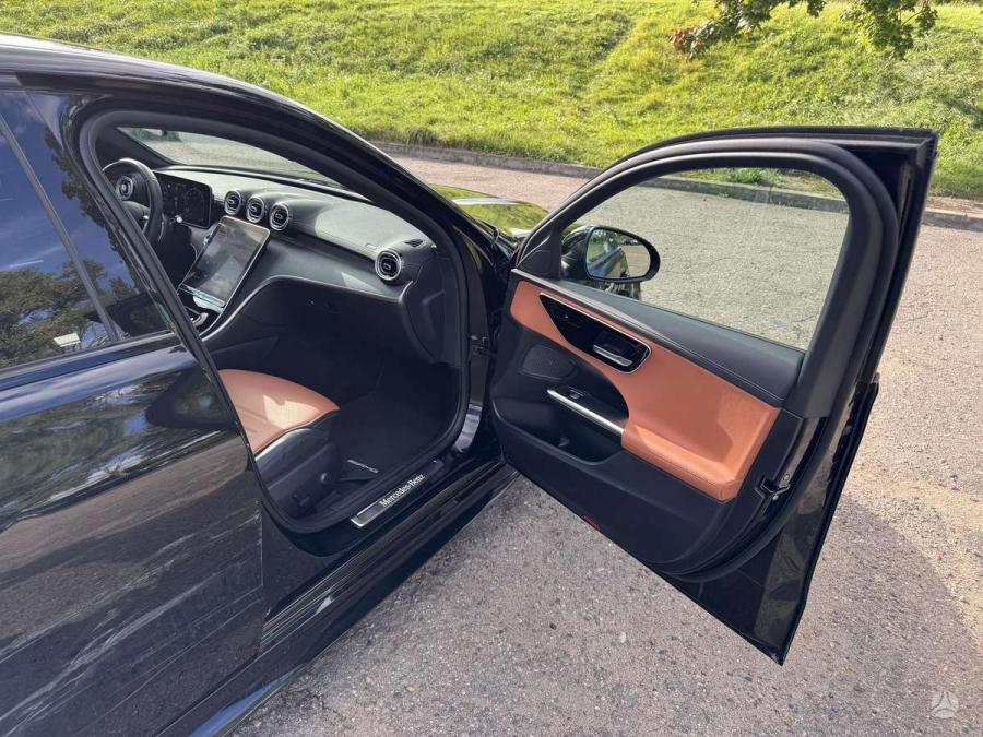 Black Mercedes-Benz C 200 2023 in Kaunas, with an engine capacity of 1.50 L and mileage of 43 thousand km for 28600 €, photo 35 on AUTOMOTO.COM.LV