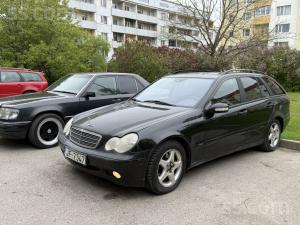Black Mercedes-Benz C 200 2003 in Kuldiga, with an engine capacity of 2.20 L and mileage of 600 thousand km for 570 €, photo  on AUTOMOTO.COM.LV