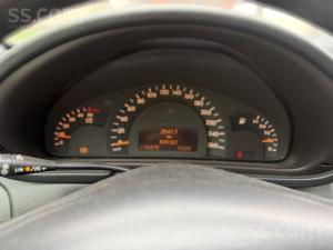 Black Mercedes-Benz C 200 2003 in Kuldiga, with an engine capacity of 2.20 L and mileage of 600 thousand km for 570 €, photo 11 on AUTOMOTO.COM.LV