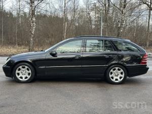 Черный Мерседес Ц 200 2004 в Рига, объемом двигателя 1.80 л и пробегом 0 тыс. км за 2290 €, фото 6 на AUTOMOTO.COM.LV