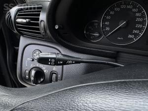 Black Mercedes-Benz C 200 2005 in Riga, with an engine capacity of 2.00 L and mileage of 499 thousand km for 1650 €, photo 12 on AUTOMOTO.COM.LV