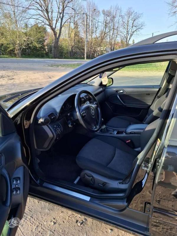 Melns Mercedes-Benz C 200 2006 Druskininkai, ar dzinēja tilpumu 2.15 L un nobraukumu 311 tūkst. km par 2500 €, foto 7 vietnē AUTOMOTO.COM.LV