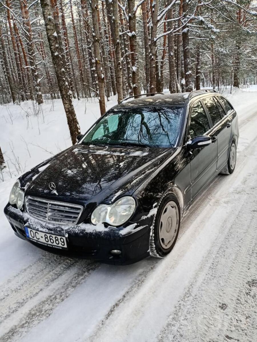 Melns Mercedes-Benz C 200 2007 Daugavpils, ar dzinēja tilpumu 2.20 L un nobraukumu 465 tūkst. km par 2500 €, foto 1 vietnē AUTOMOTO.COM.LV